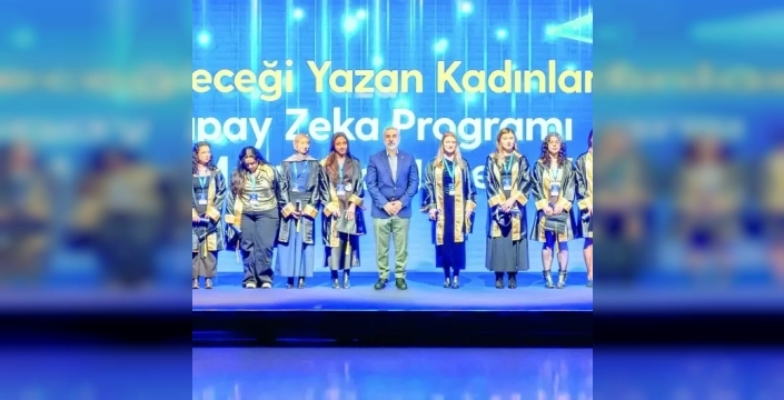 Turkcell, yapay zekâ alanında kadın liderler yetiştiriyor